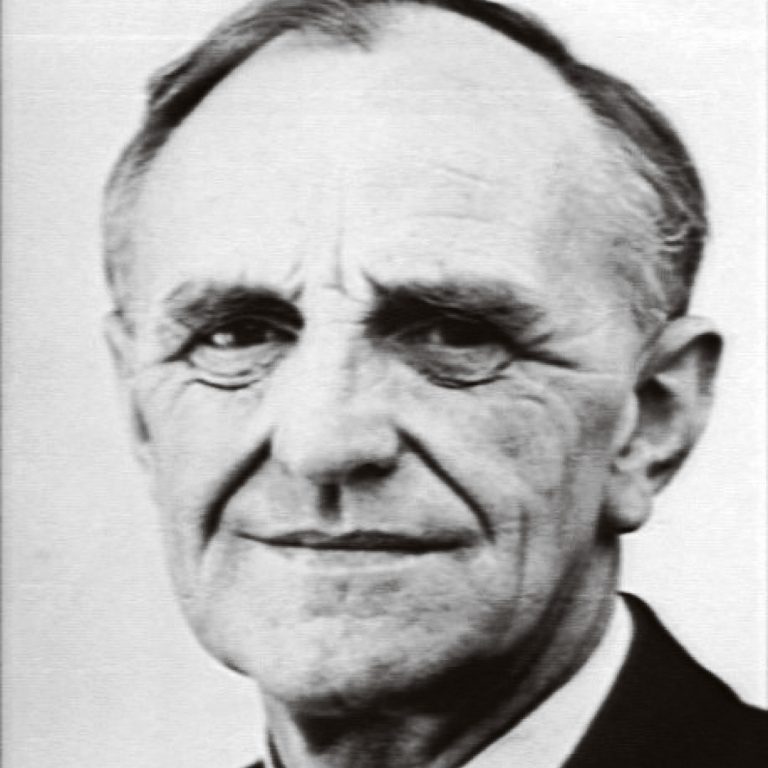 Revista Educação | Donald Winnicott e a interação entre o bebê e seu ...