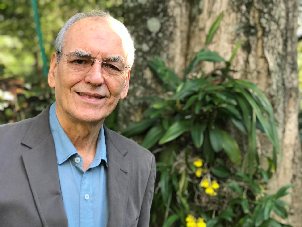 Revista Educação | Modelo híbrido ainda é visto de forma limitada ...