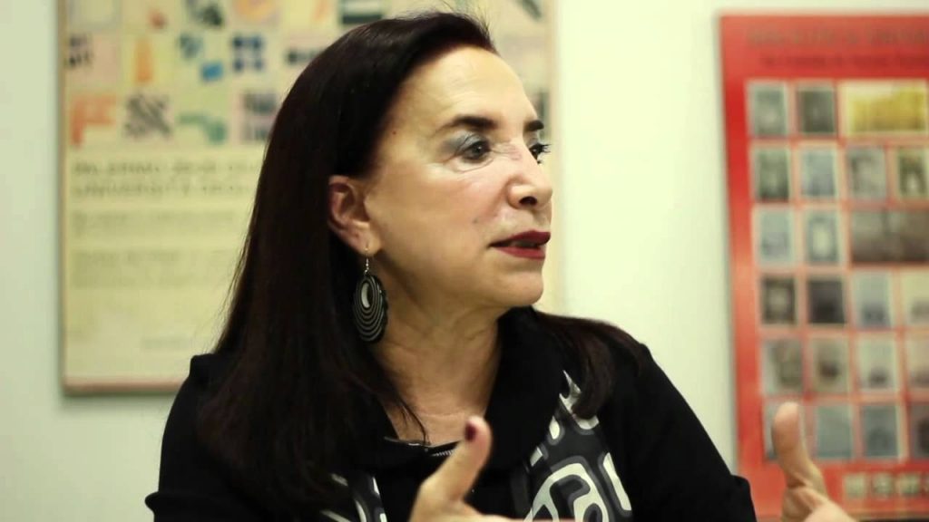 Revista Educação | Lucia Santaella analisa as tecnologias e seus ...