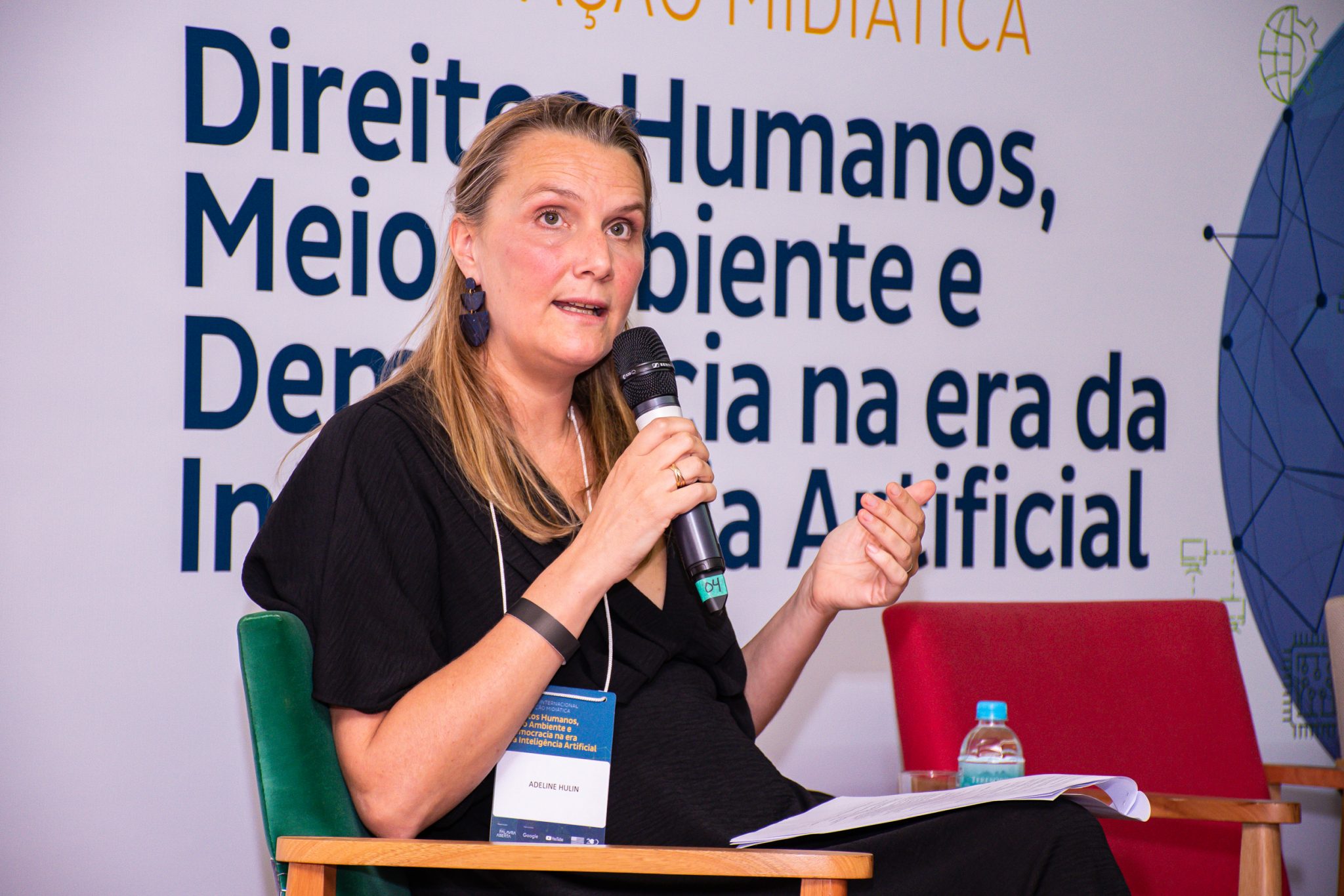 Revista Educação | Esforço coletivo combaterá a desinformação, diz ...